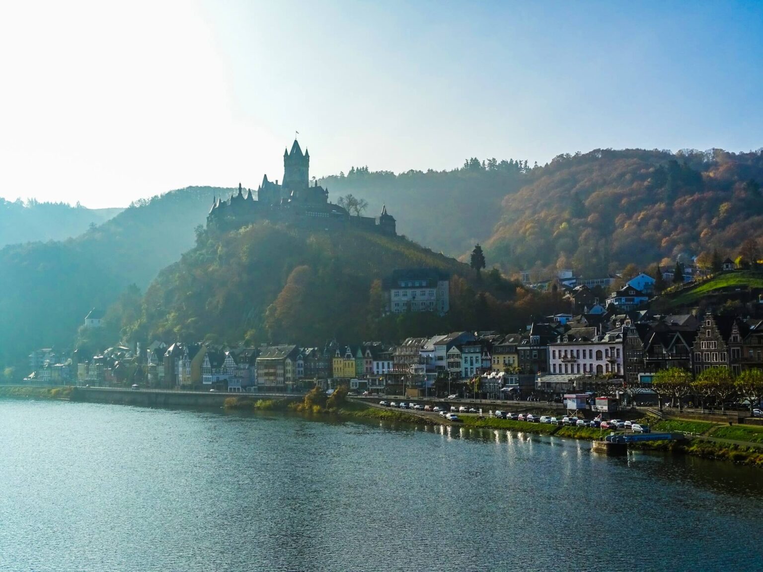 Die 30 schönsten Sehenswürdigkeiten & Ausflüge rund um Cochem - urlaubmithunddeutschland.de